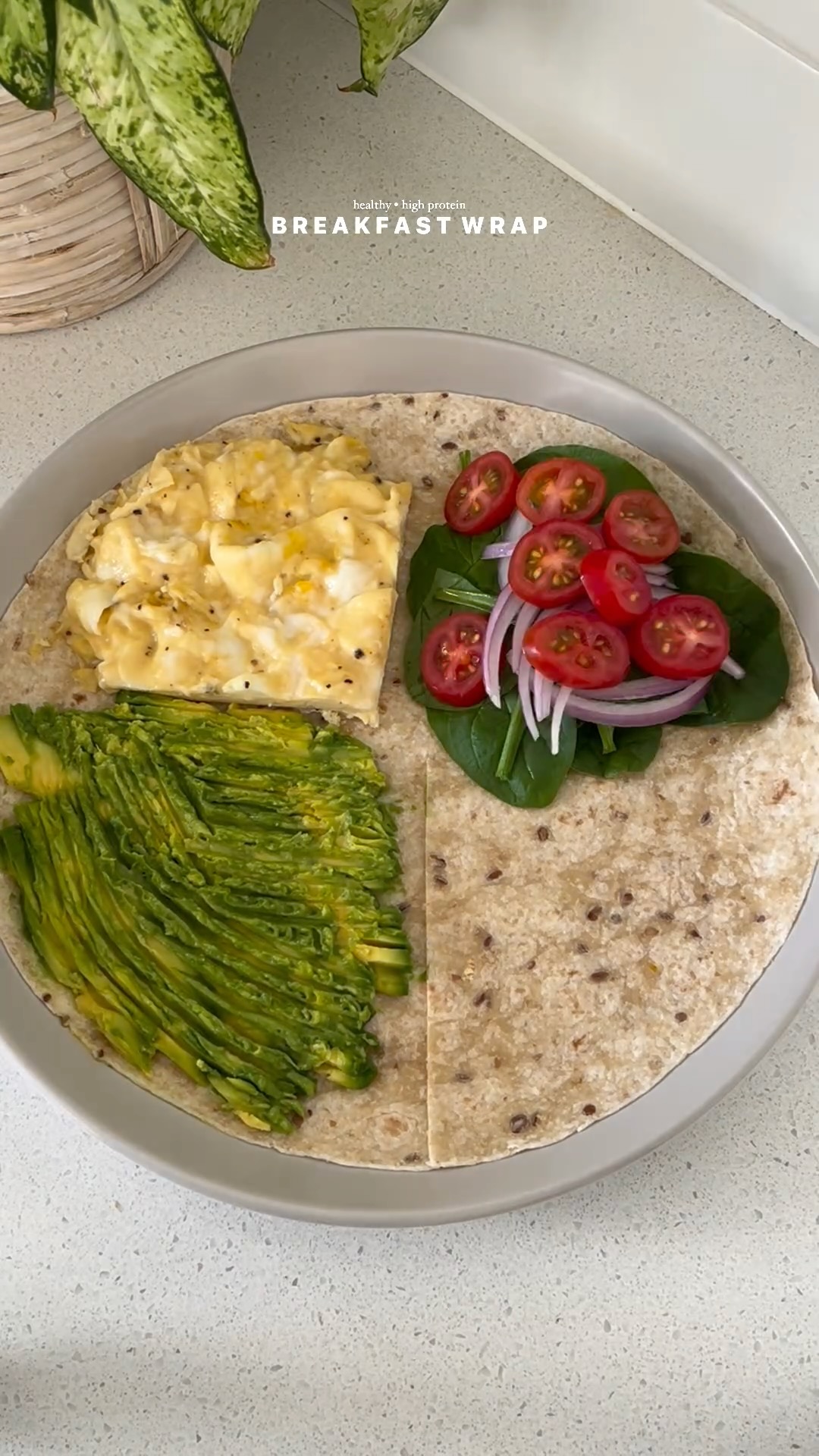 Quick & Easy Healthy Breakfast Wrap 🌯