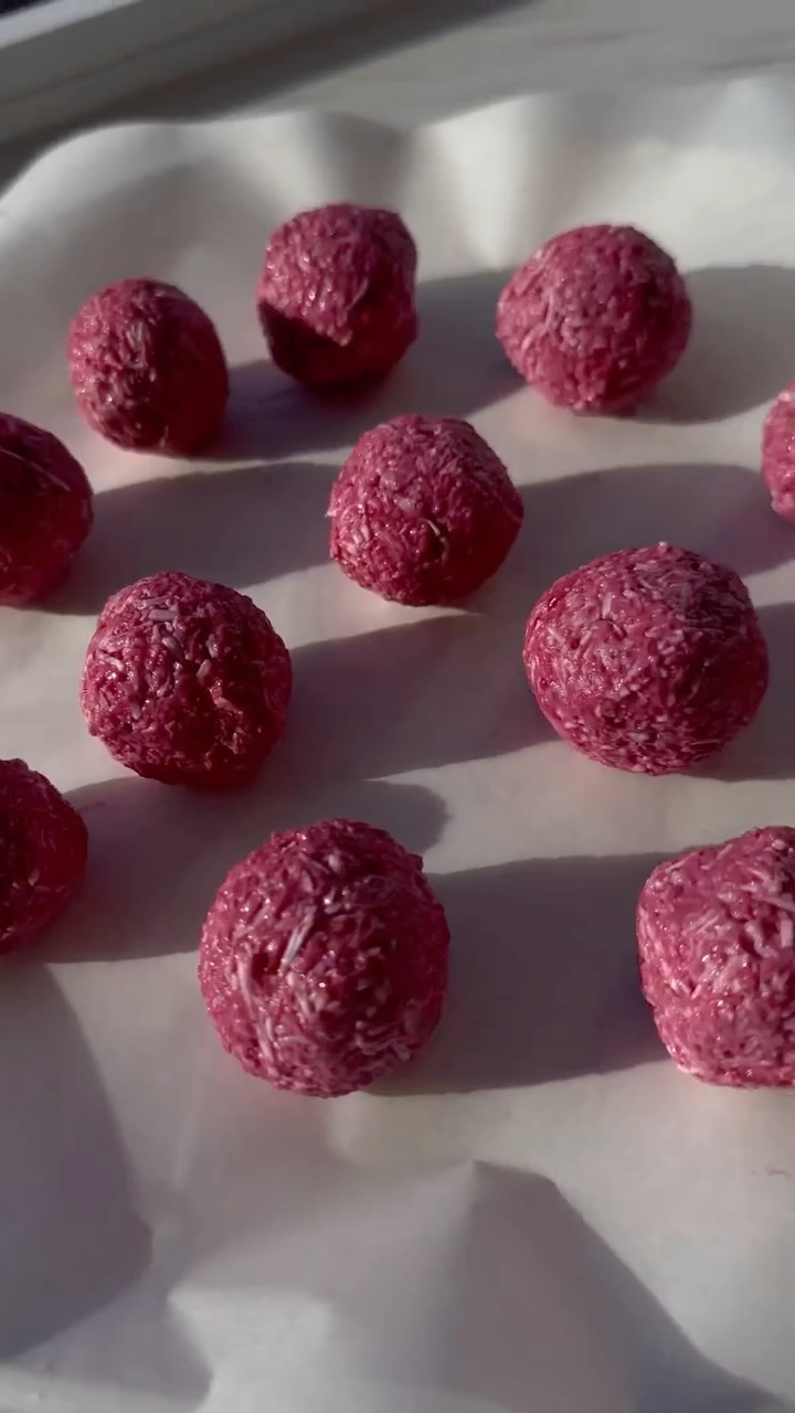 Raspberry Ripe Bliss Balls
