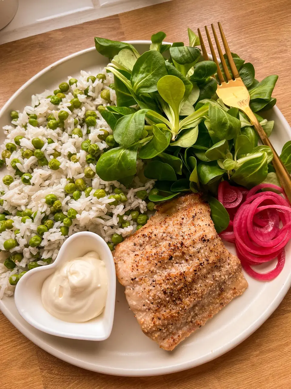 Easy African Catfish Fillets with Peas-and-Rice and Quick Pickled Red ...